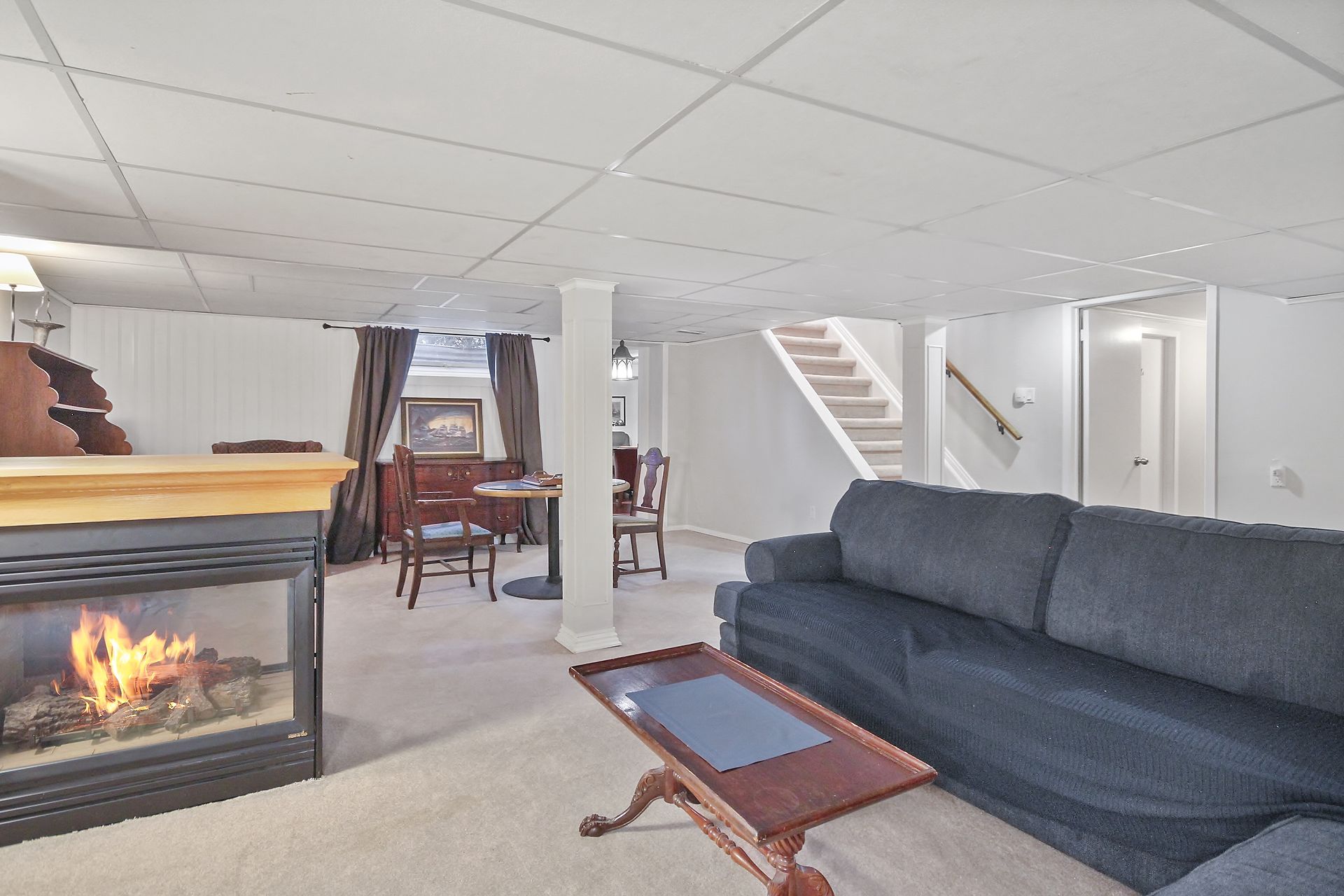 Virtual tour of 2241 Fillmore Crescent, Ottawa, Ontario, K1J 6A1