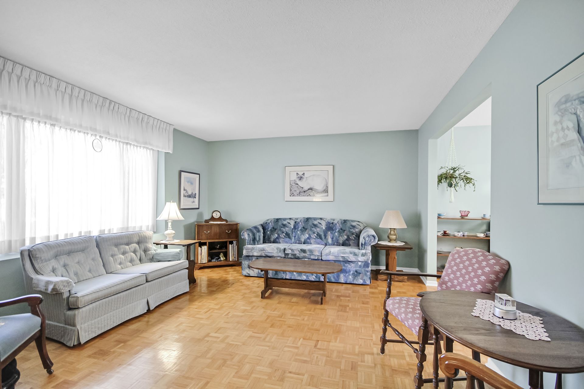 Virtual tour of 372 Phoenix Crescent, Orleans, Ontario, K1E 1V7