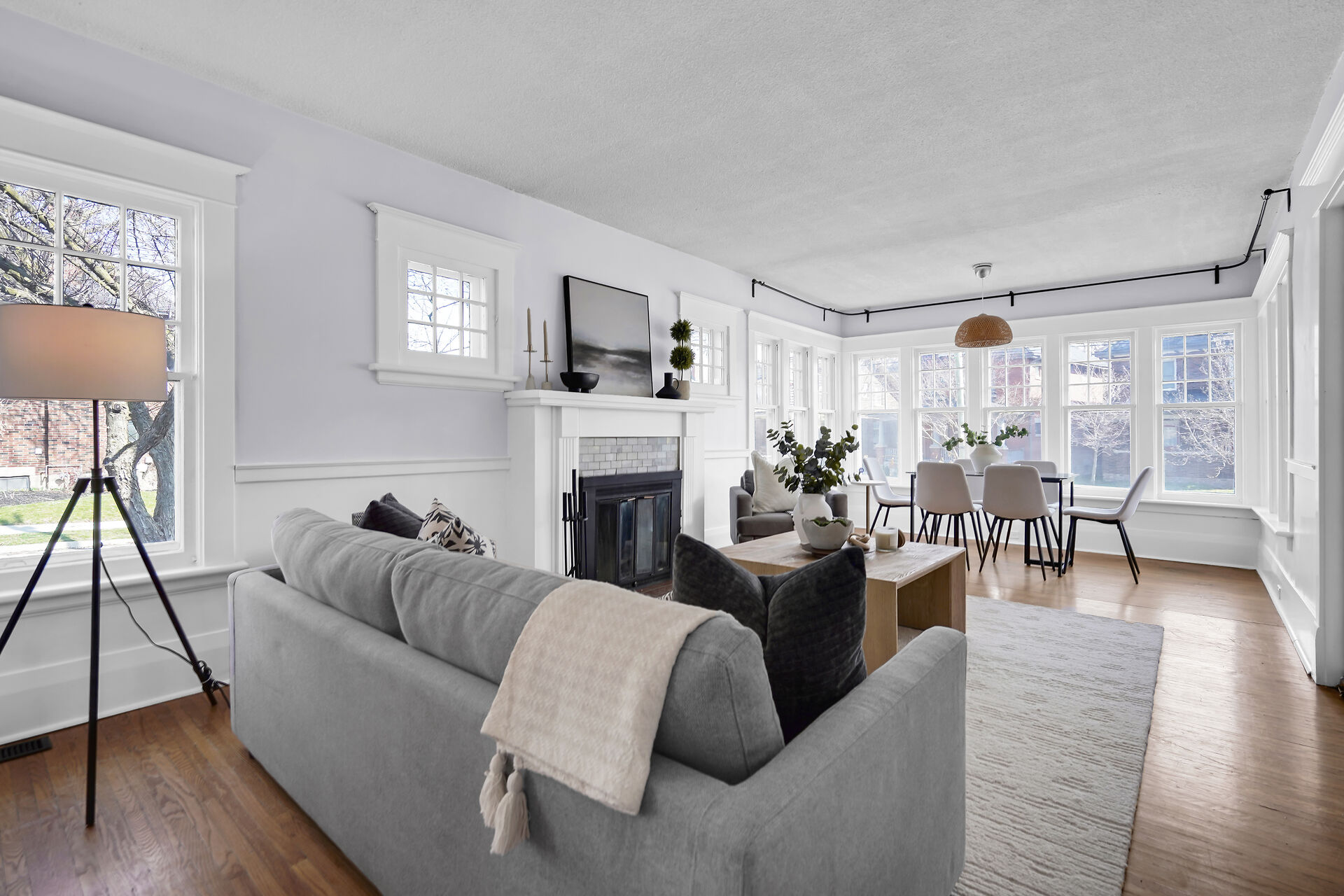 Virtual tour of 263 Ridout St S, London, Ontario, N6C 3Y7