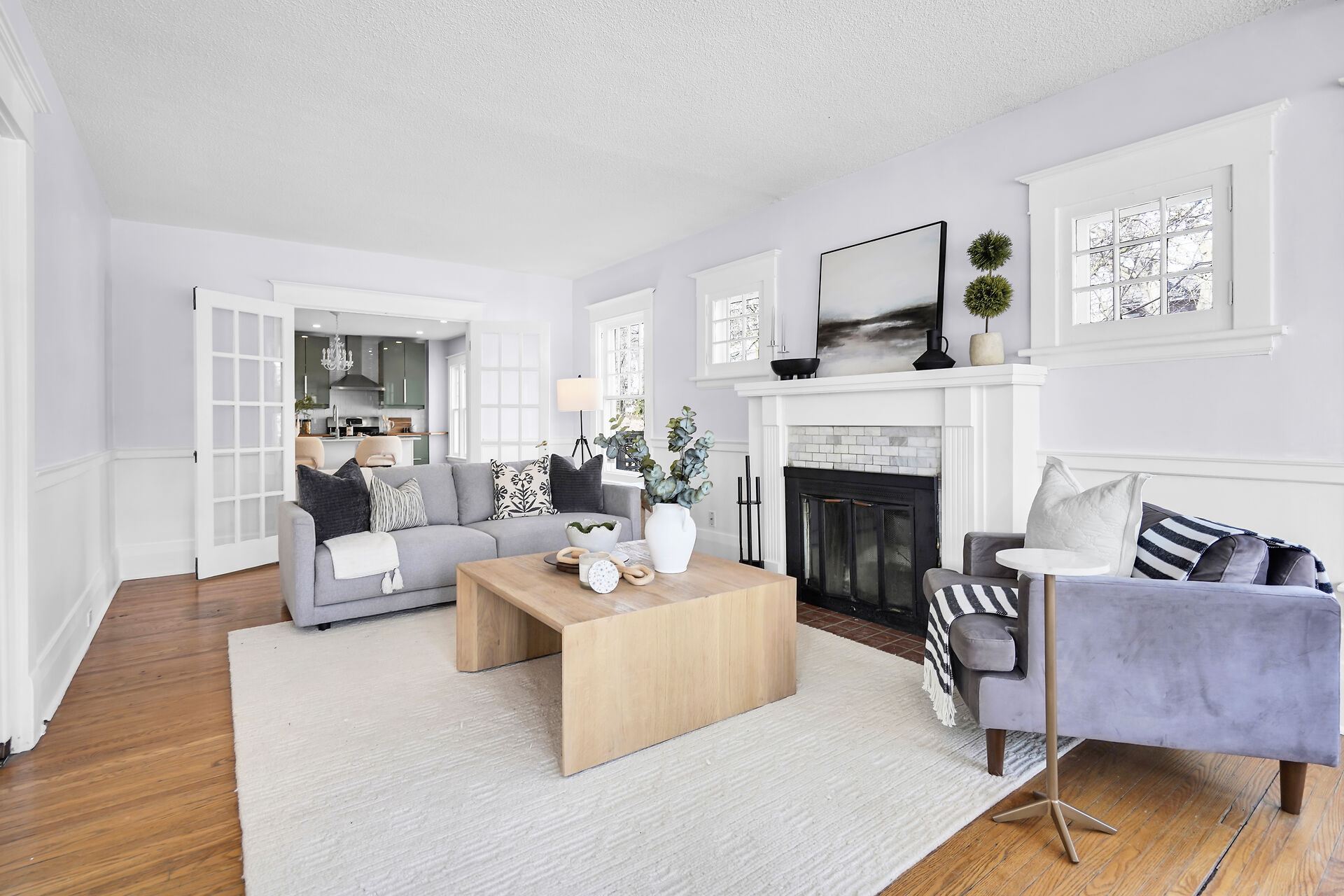 Virtual tour of 263 Ridout St S, London, Ontario, N6C 3Y7