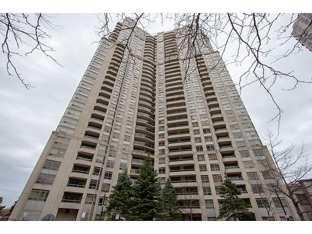 Virtual tour of 35 Kingsbridge Garden Circle #2701, Mississauga ...