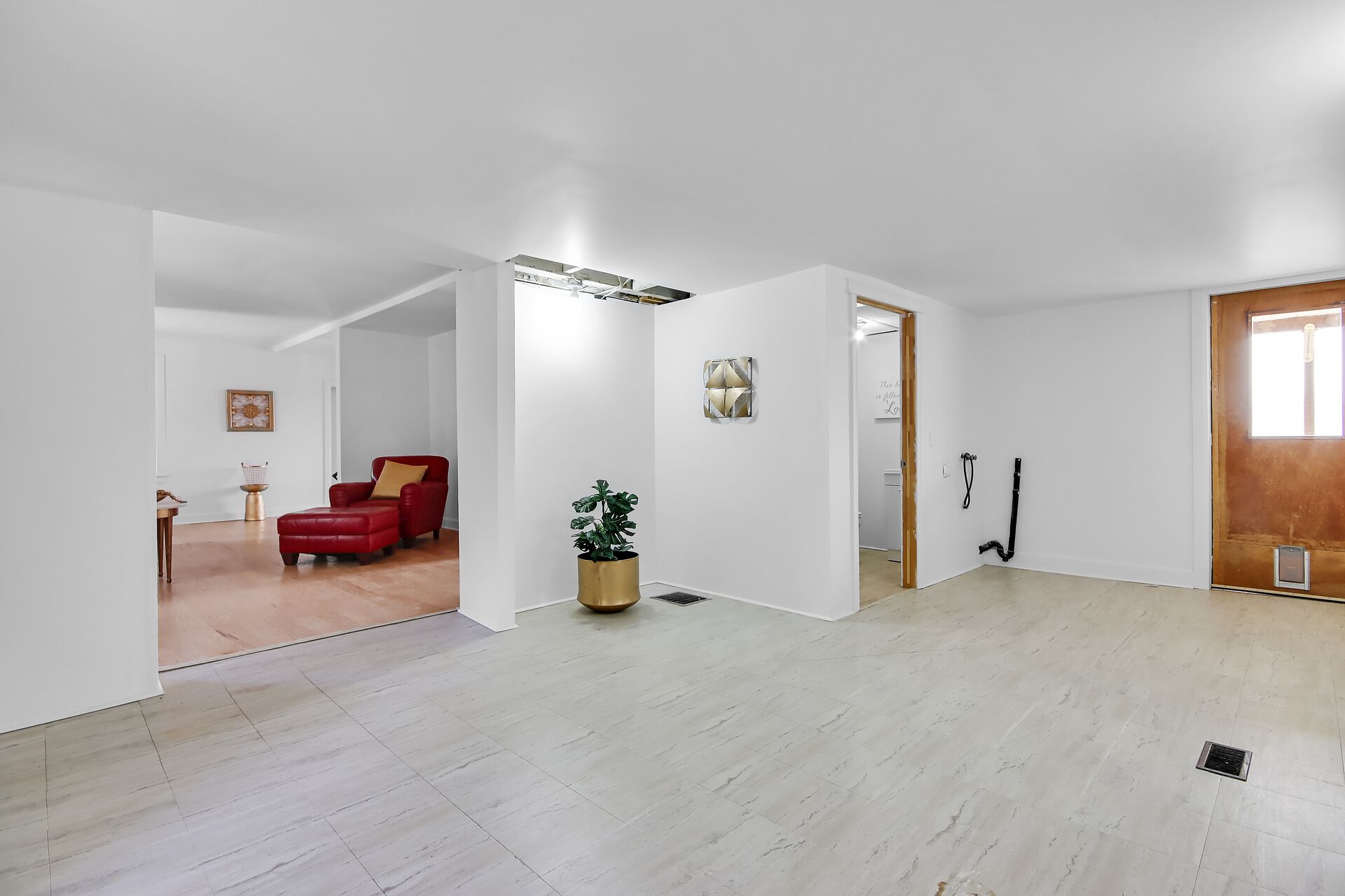 Virtual tour of 6508 First Line Road, Kars, Ontario, K0A 2E0